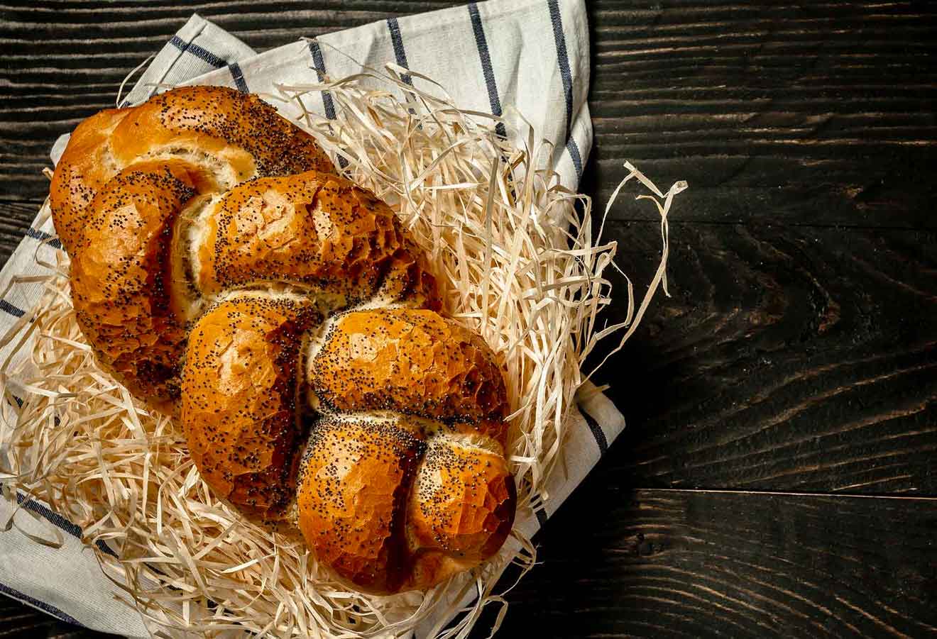 The most baked Challah bread - www.israelpassion.com