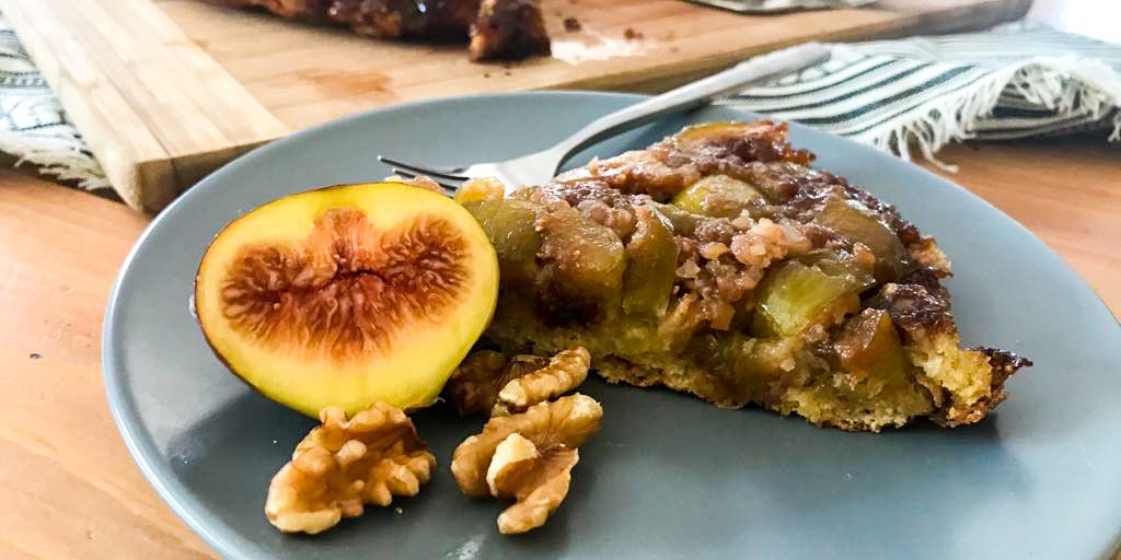 Yummi, an Israeli fig cake - www.israelpassion.com